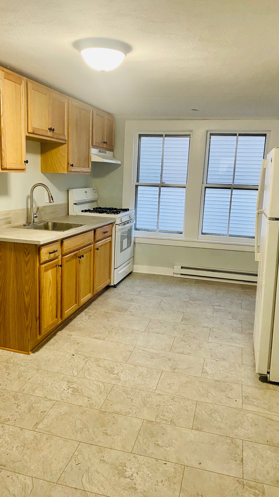 Home [birchwater.managebuilding.com]